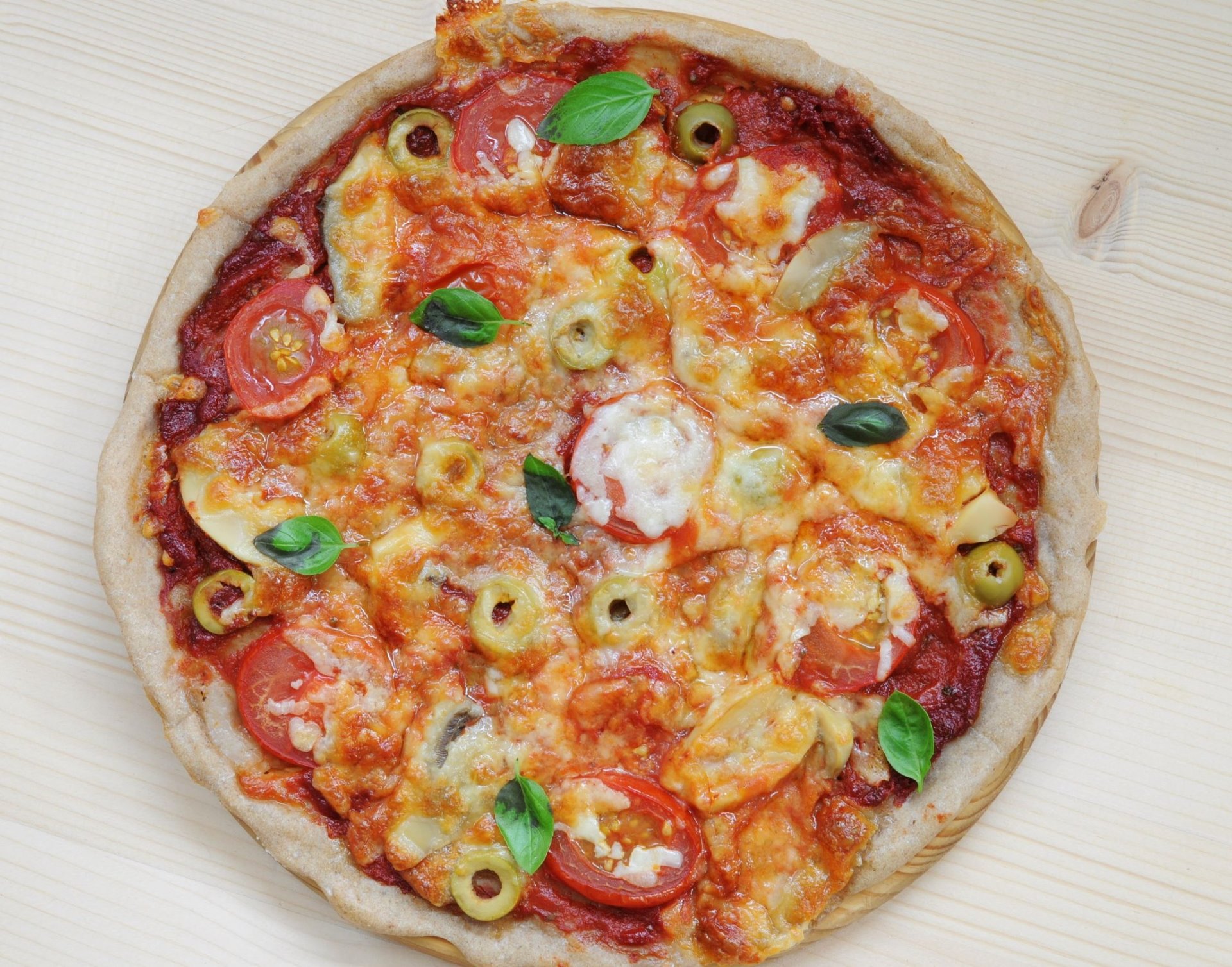 Pizza z žitné mouky